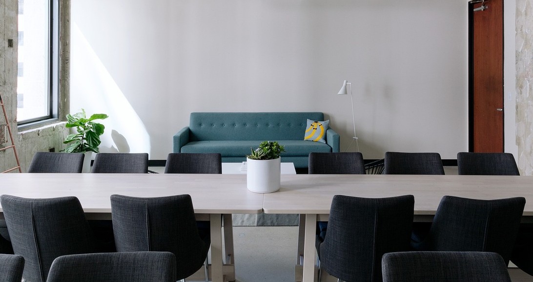 Discover Yourself: Join The Couch Theory Dating Course